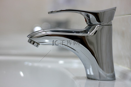 水龙头高清摄影大图-千库网