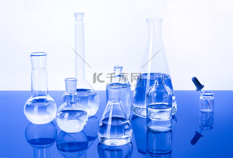 实验室玻璃器皿高清摄影大图-千库网