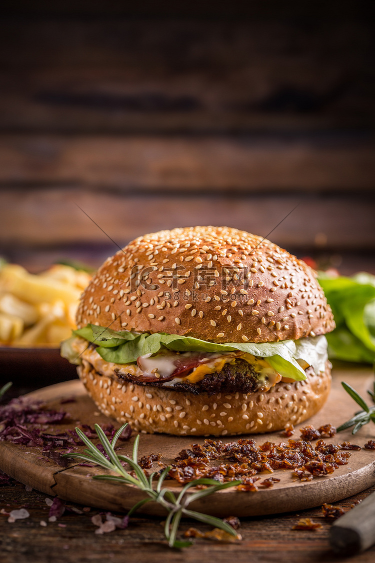 美味的汉堡高清摄影大图-千库网