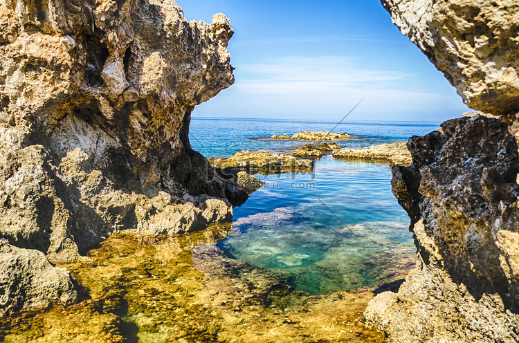意大利西西里岛米拉佐的地中海海滩高清摄影大图-千库网