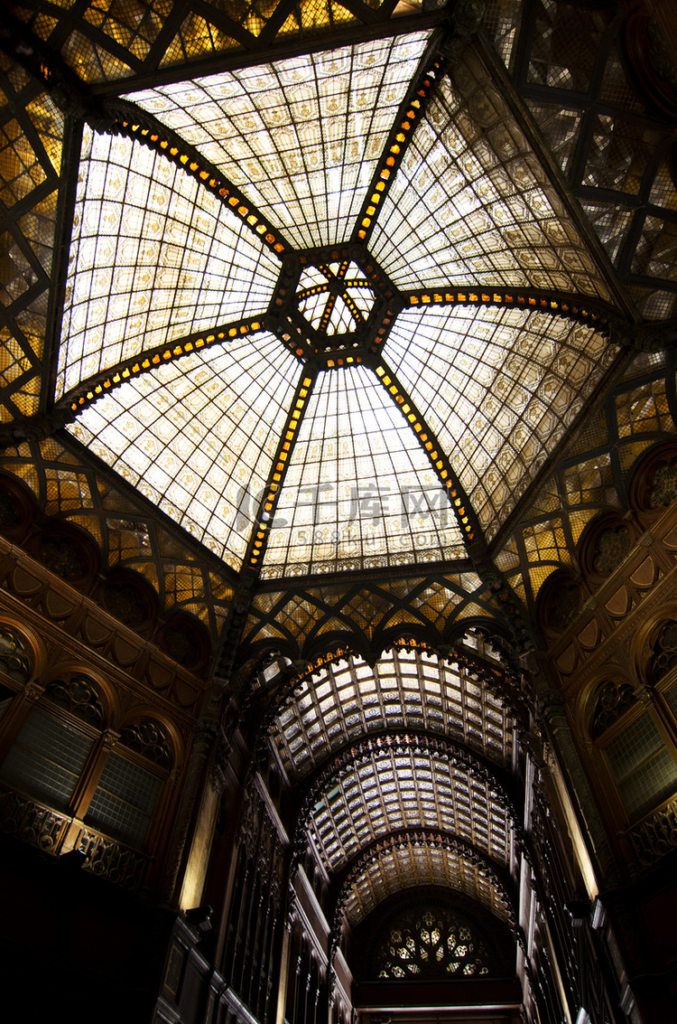 巴黎宫廷 (Parisi Udvar), 布达佩斯高清摄影大图-千库网
