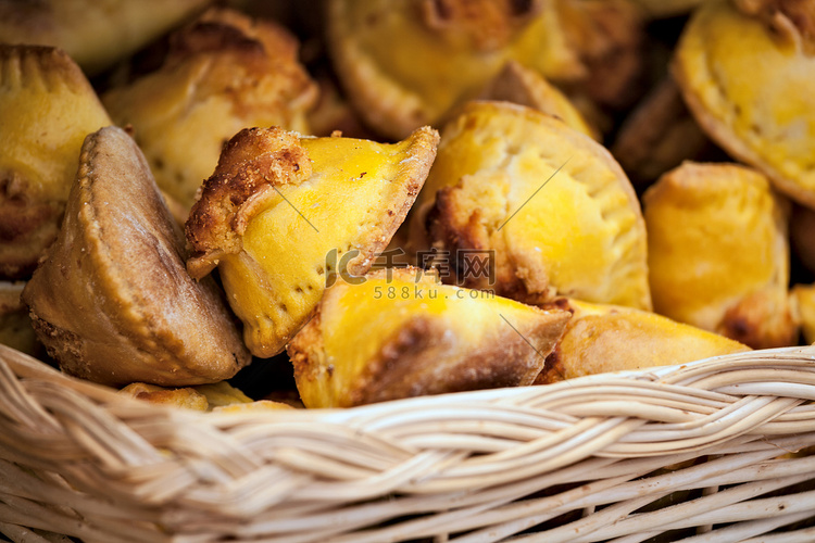 Calcione意大利糕点高清摄影大图-千库网