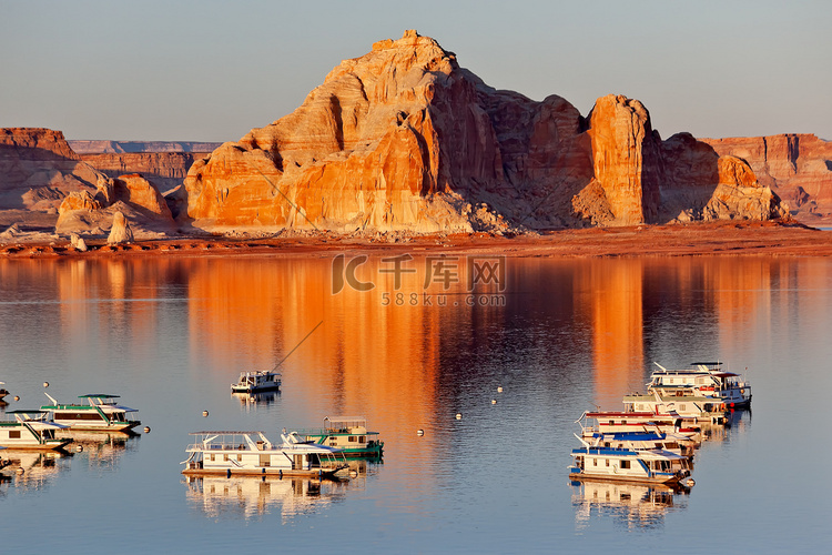 Castle Rock Wahweap Bay Marina House Boats Lake Powell Glen Cany高清摄影大图-千库网