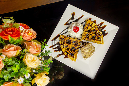 巧克力酱甜华夫饼高清摄影大图-千库网