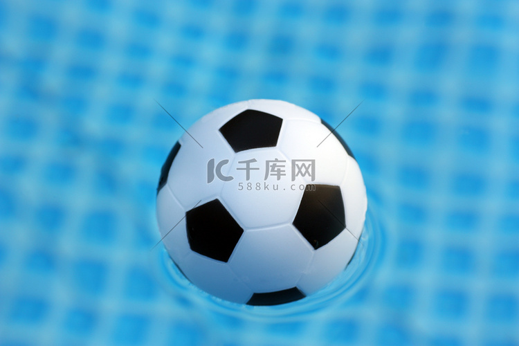 足球高清摄影大图-千库网