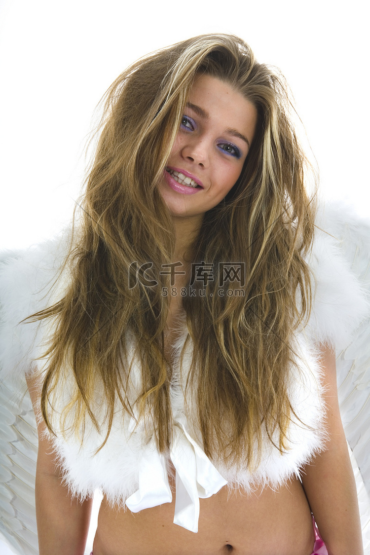 长着翅膀的美女高清摄影大图-千库网