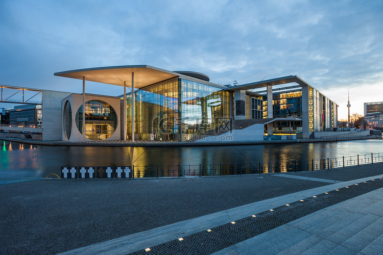 德国联邦议院附属建筑物高清摄影大图-千库网