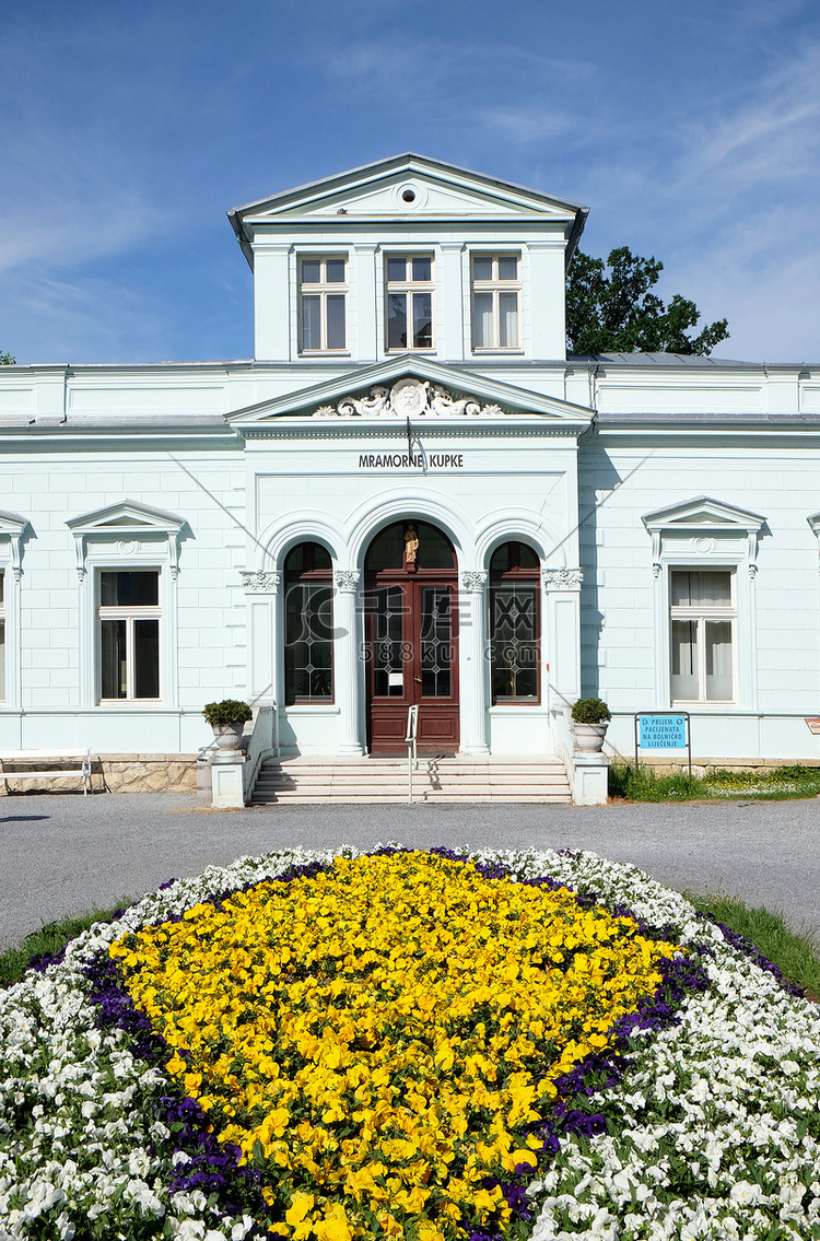 克罗地亚 Lipik 疗养胜地的大理石浴室高清摄影大图-千库网