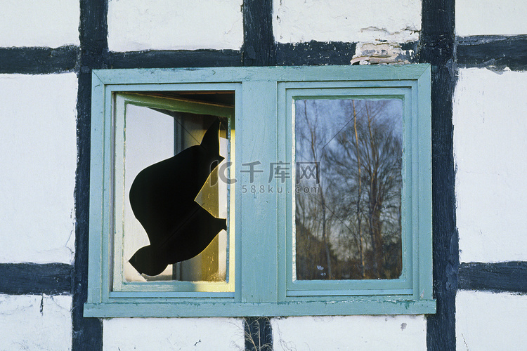 碎玻璃，窗户高清摄影大图-千库网