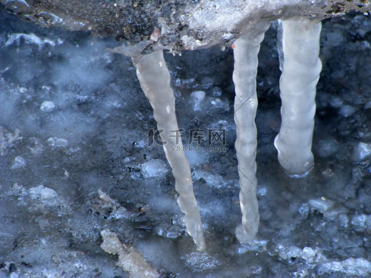 冰柱v1高清摄影大图-千库网