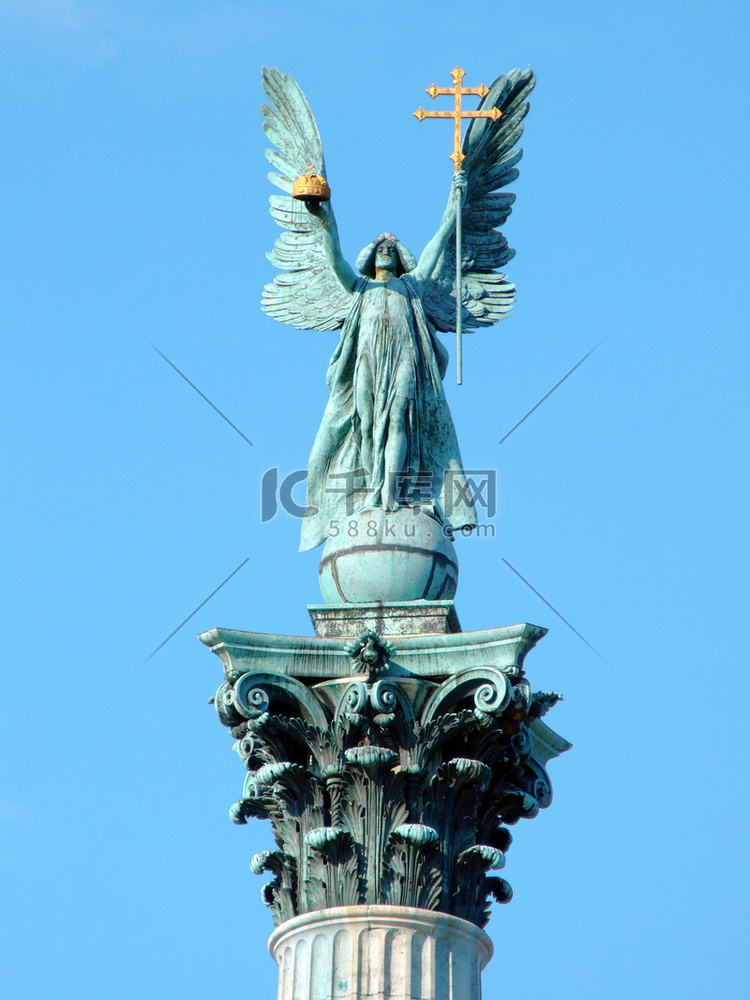 英雄广场柱顶高清摄影大图-千库网