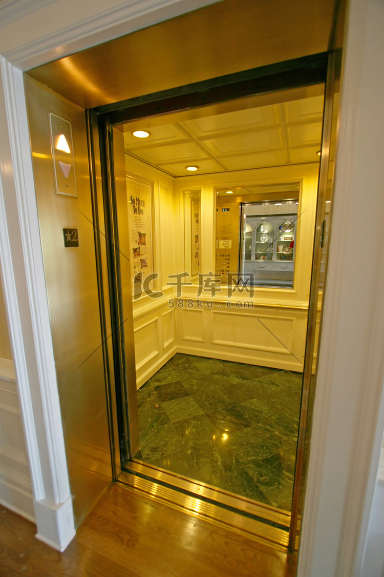 电梯高清摄影大图-千库网