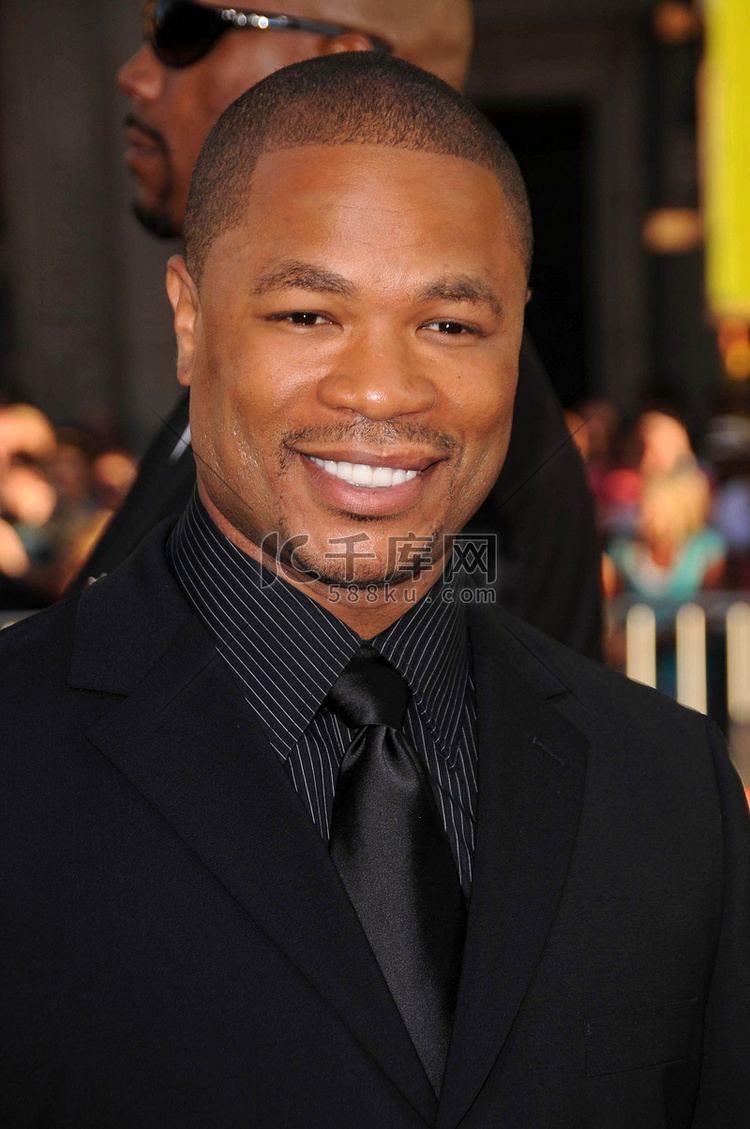 Xzibit 在洛杉矶首映的“我要相信的 X 档案”。 高清摄影大图-千库网