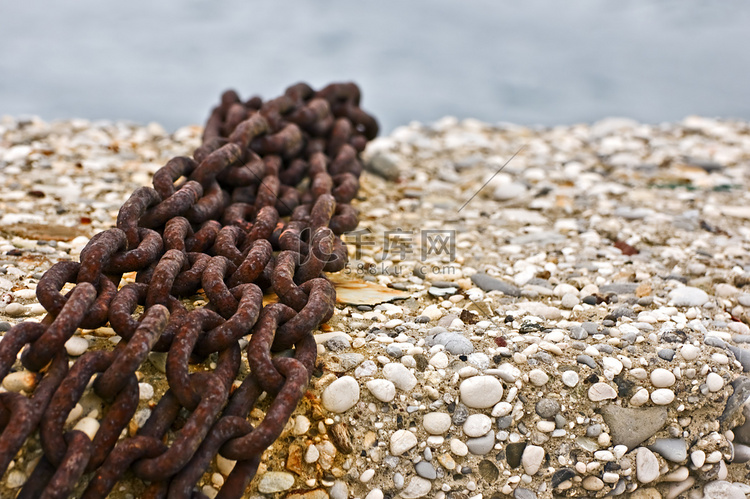 码头上的铁链高清摄影大图-千库网