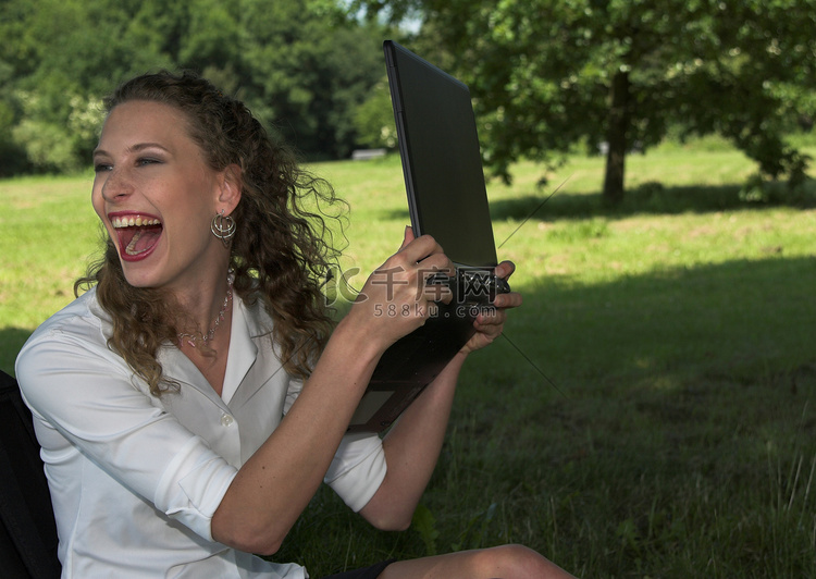 我们达成协议了！！！高清摄影大图-千库网