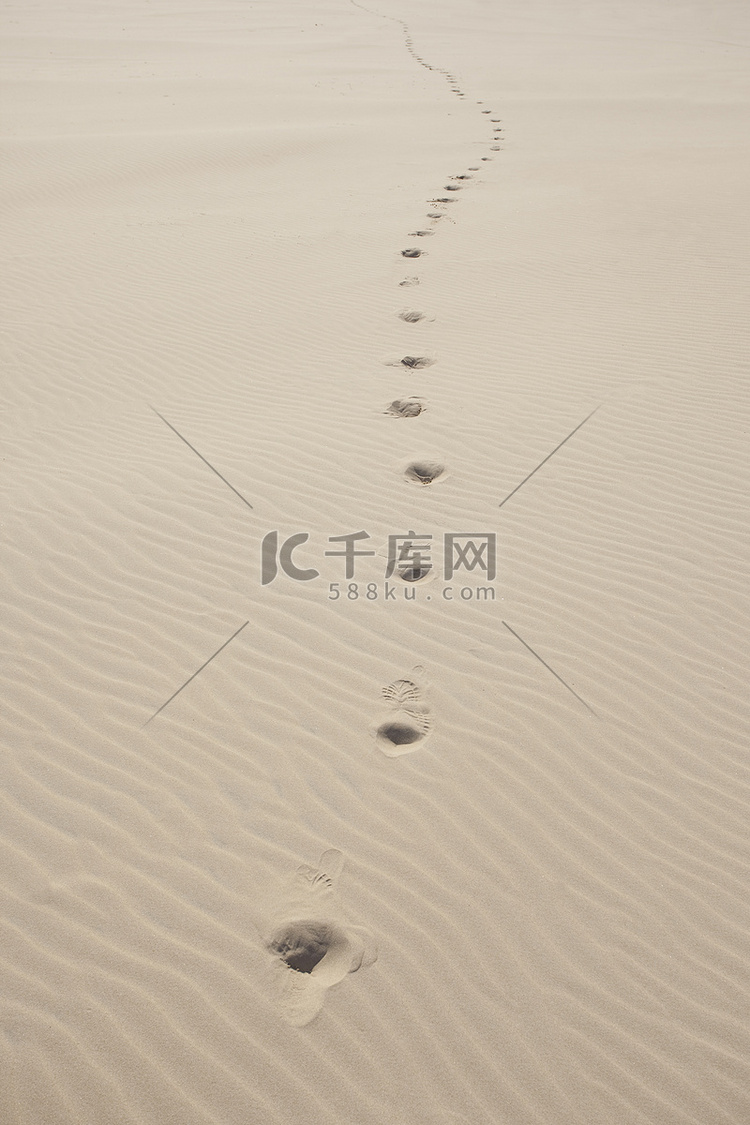 沙浪 - 由风和水形成高清摄影大图-千库网