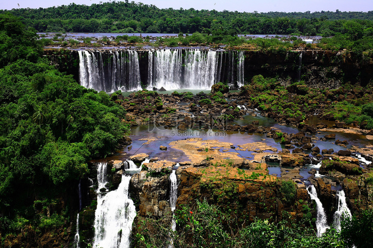 伊瓜苏 (Iguazu; Igua u) 瀑布 - 大型瀑布高清摄影大图-千库网
