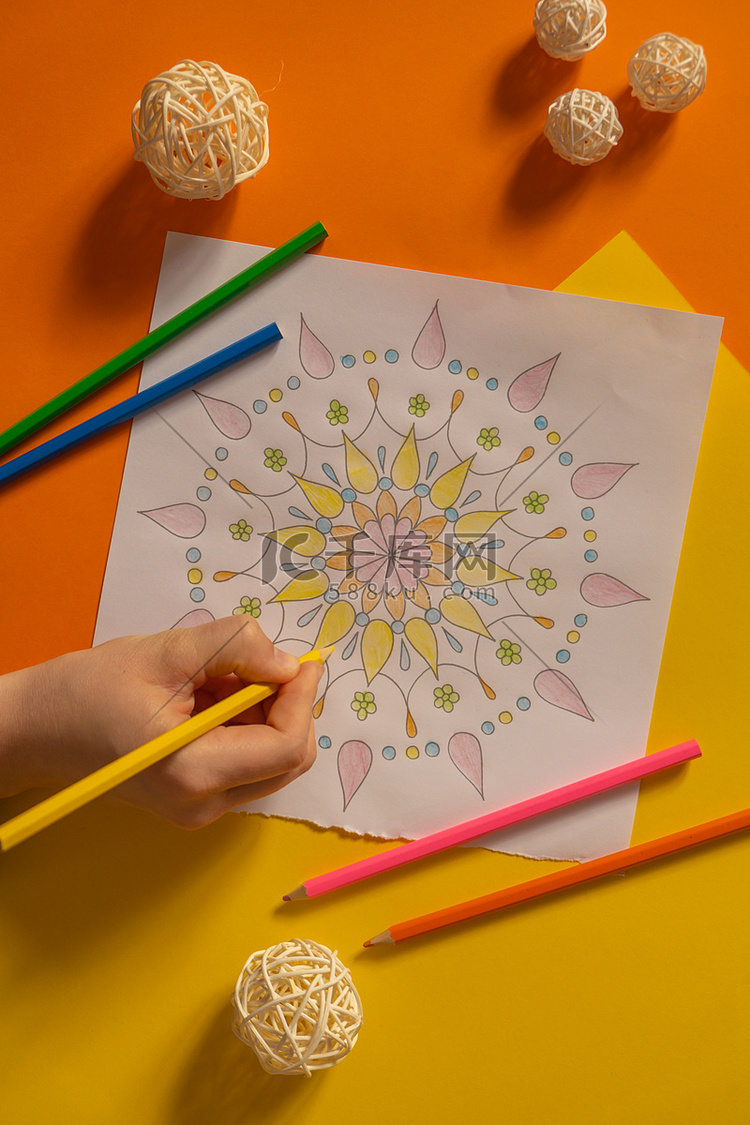 Mandalas antistress page 对抗压力。高清摄影大图-千库网