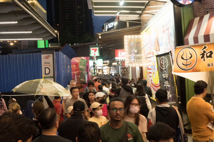 2023 年 3 月 2 日，武吉免登。高清摄影大图-千库网