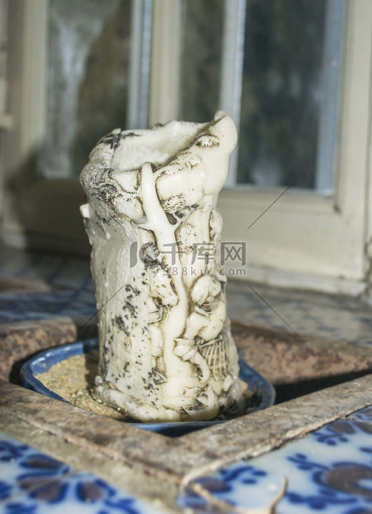 带数字的旧复古雕刻蜡烛高清摄影大图-千库网