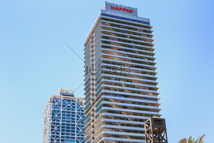 夏季 MAPFRE 塔的建筑细节高清摄影大图-千库网