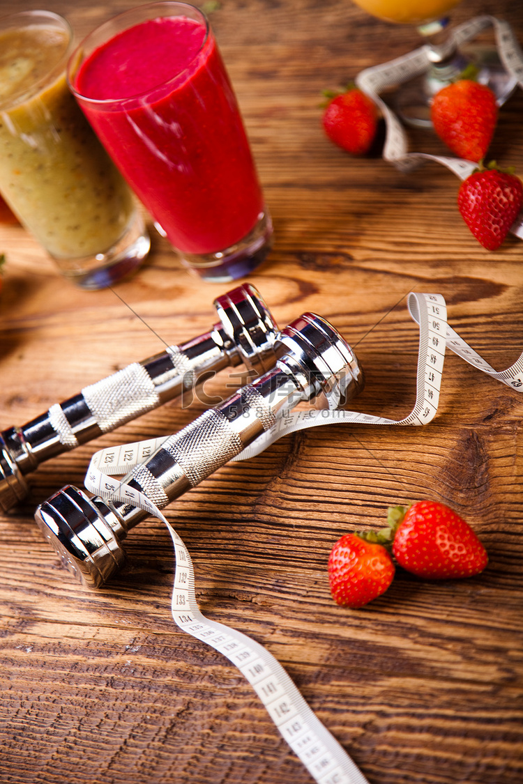 健康饮食、蛋白质奶昔、运动和健身高清摄影大图-千库网