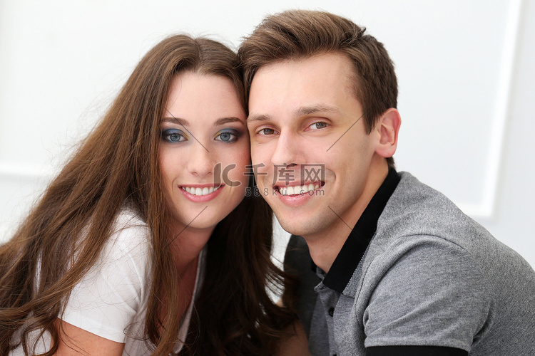 美好、幸福的一对高清摄影大图-千库网