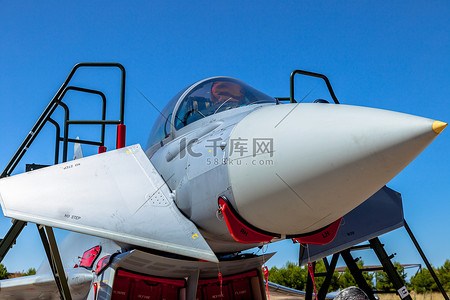 飞机 Eurofighter Typhoon C-16高清摄影大图-千库网