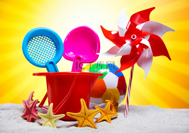沙滩玩具，生动多彩的气氛高清摄影大图-千库网