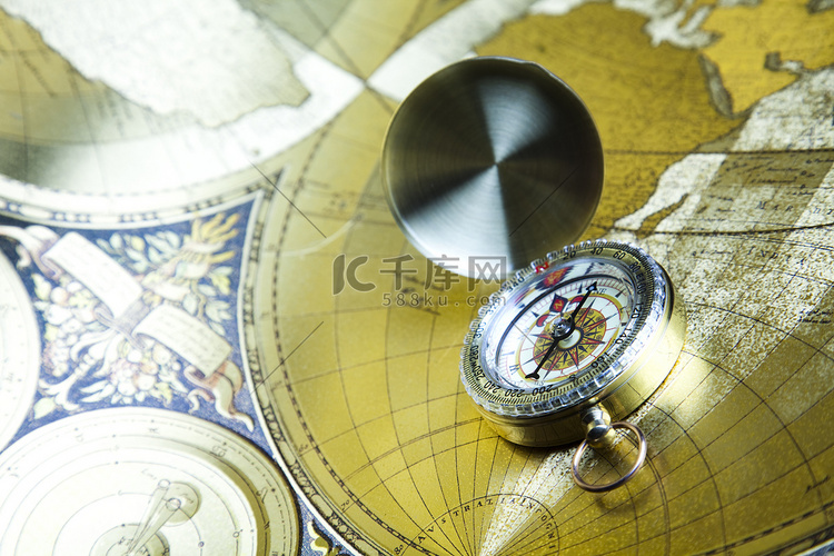 旅行、指南针、环境光旅行主题高清摄影大图-千库网
