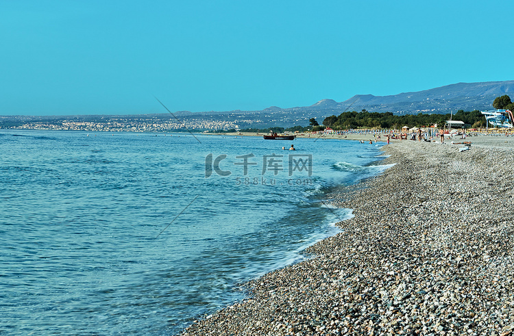 在西西里岛的海滩高清摄影大图-千库网