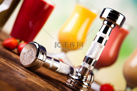 健康饮食、蛋白质奶昔、运动和健身高清摄影大图-千库网