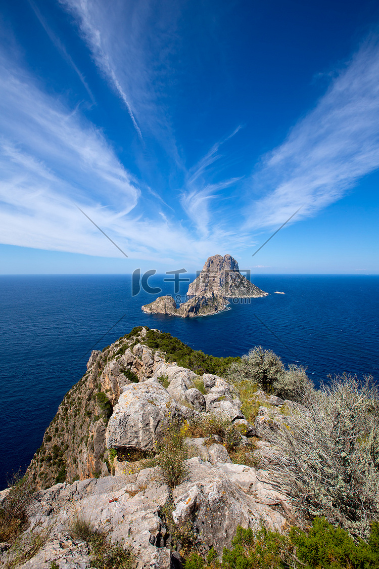 Ibiza Es Vedra 和 Vedranell 来自 Torre des Savinar高清摄影大图-千库网
