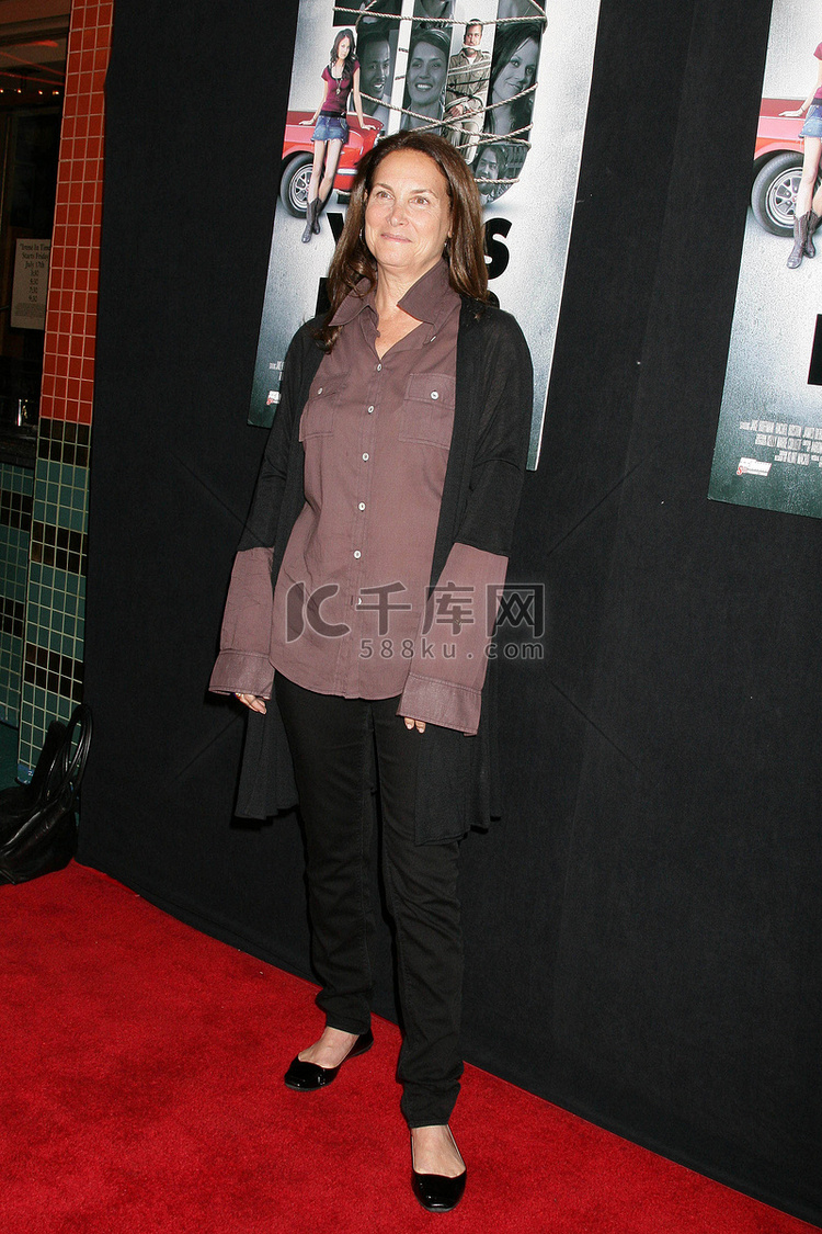 丽莎·霍夫曼 (Lisa Hoffman) 在洛杉矶先睹为快的“十年后”放映会。 高清摄影大图-千库网