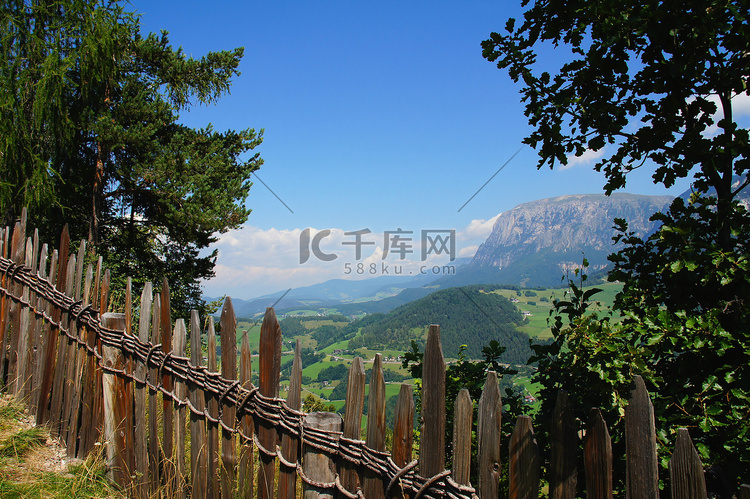 Sciliar 上的风景高清摄影大图-千库网