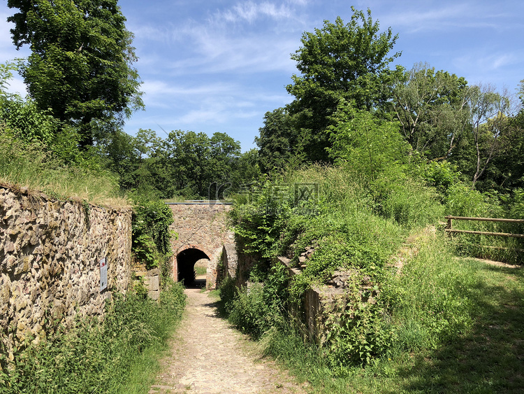 多瑙陶夫城堡的大门高清摄影大图-千库网