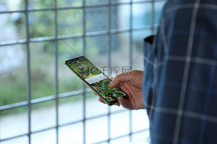 印度农村地区的村民高清摄影大图-千库网