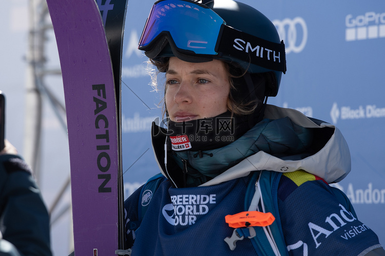 Elisabeth Gerritzen 参加了 2021 年冬季在安道尔 Ordino Alcalis 举行的 2021 年自由滑雪世界巡回赛 ...