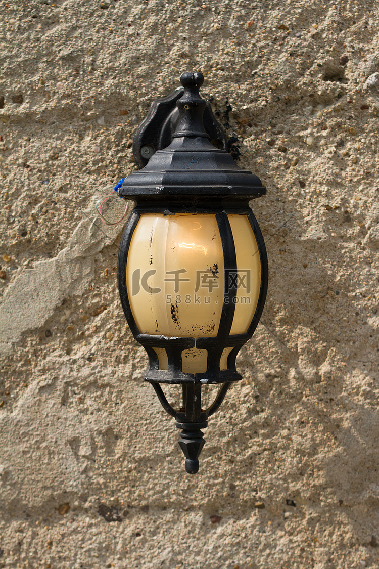 石墙上的光高清摄影大图-千库网