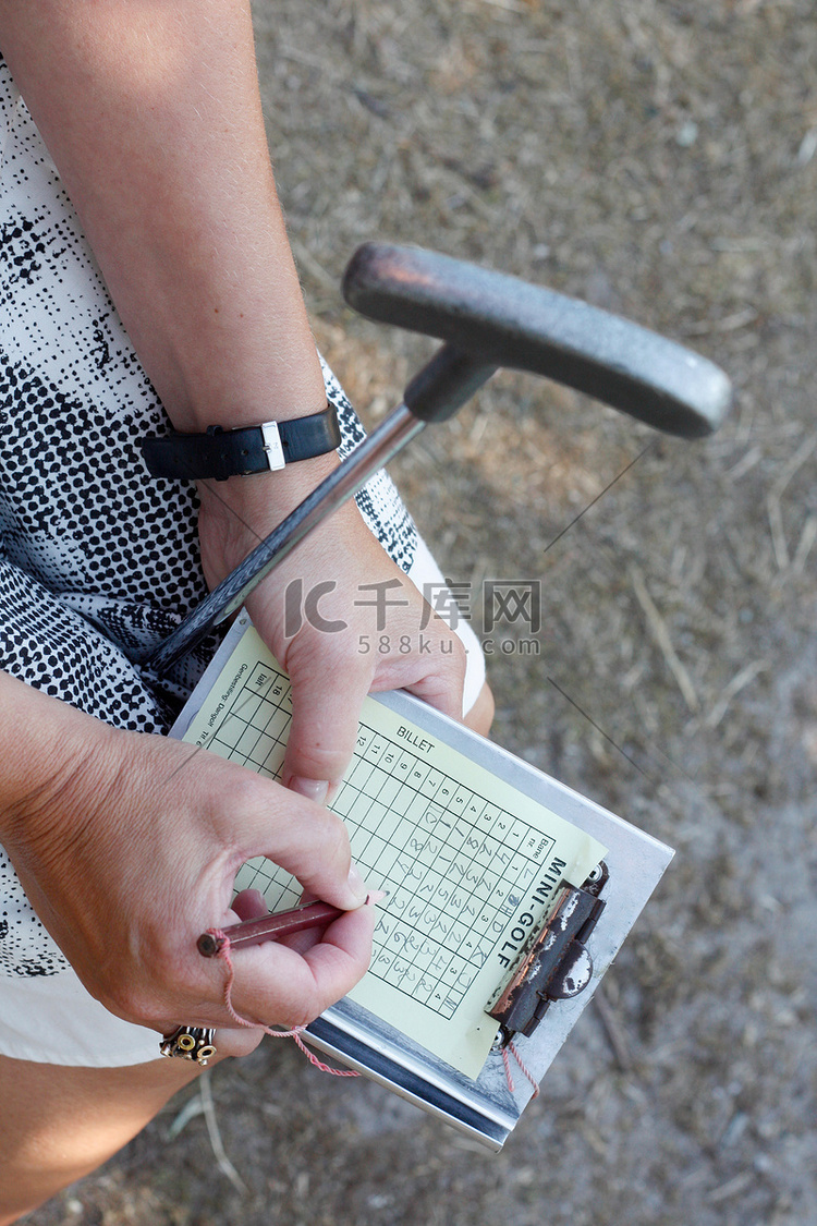 迷你高尔夫球高清摄影大图-千库网