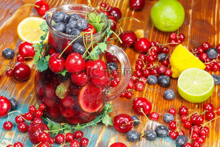 桑格利亚汽酒。高清摄影大图-千库网