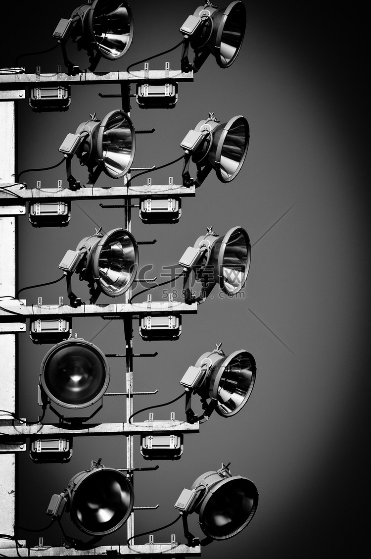 一堆反光板高清摄影大图-千库网