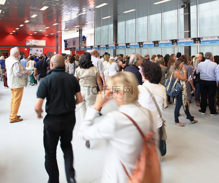 “Macef，国际家居展”高清摄影大图-千库网