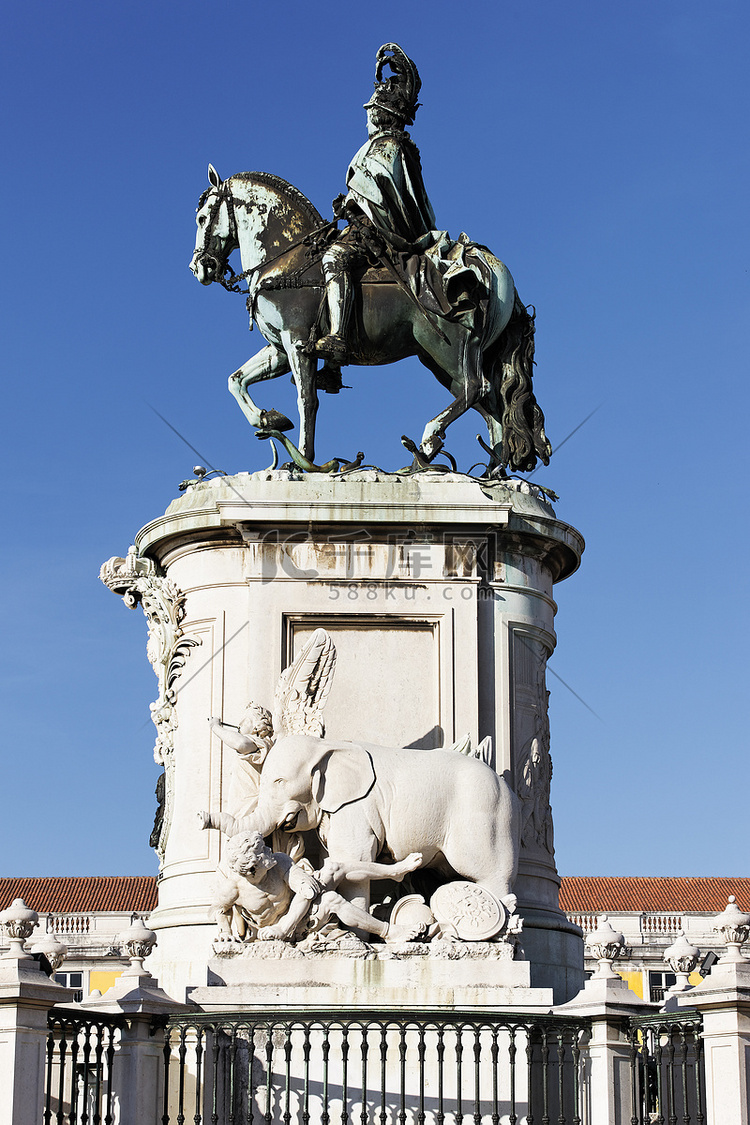 商业广场上的著名雕像高清摄影大图-千库网