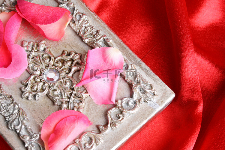 情人盒高清摄影大图-千库网