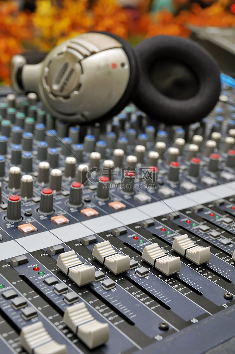 混音器高清摄影大图-千库网
