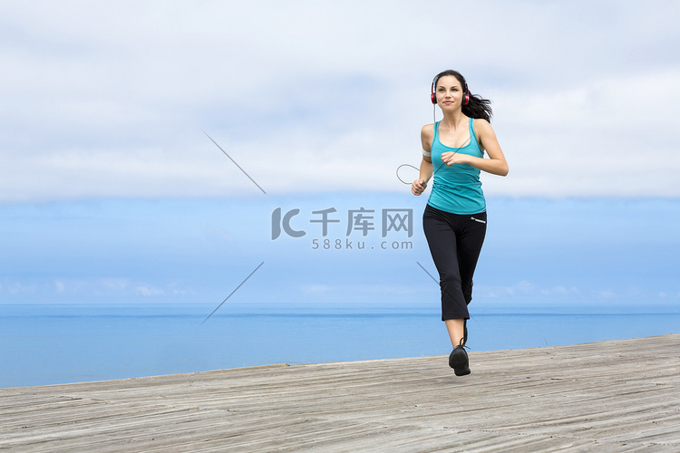 跑步高清摄影大图-千库网