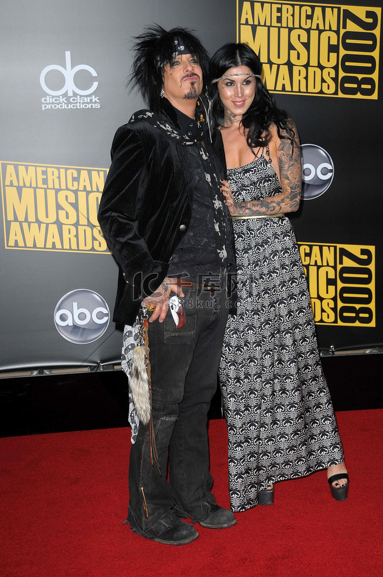 Nikki Sixx 和 Kat Von D /ImageCollect高清摄影大图-千库网