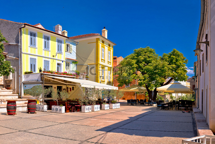 Omisalj 广场全景镇高清摄影大图-千库网