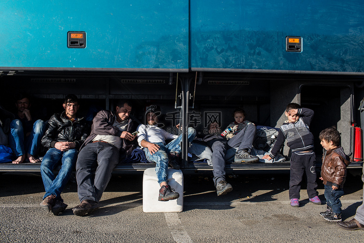 希腊-DIAVATA-IDOMENI-难民高清摄影大图-千库网